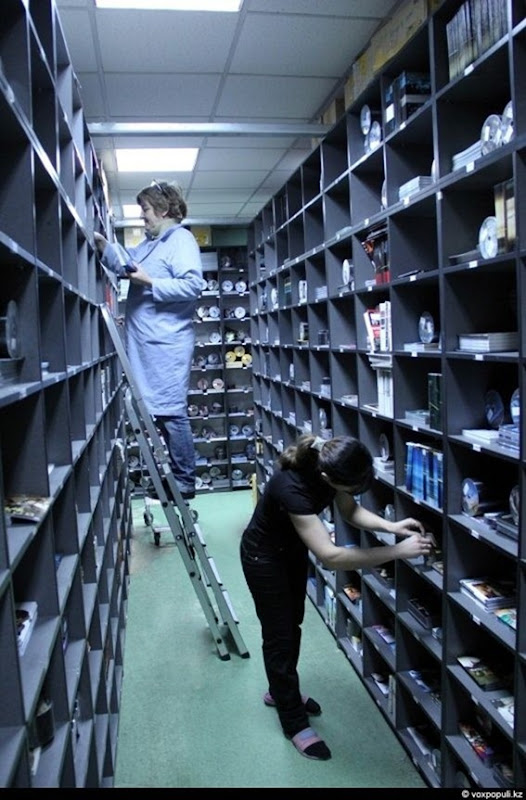 Inside a DVD Manufacturing Plant | Amusing Planet